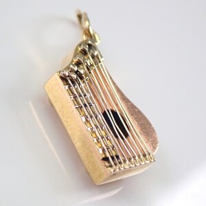 Vintage 14K Yellow Gold Music Charm Zither Guitar Pendant Lute Mandolin ...