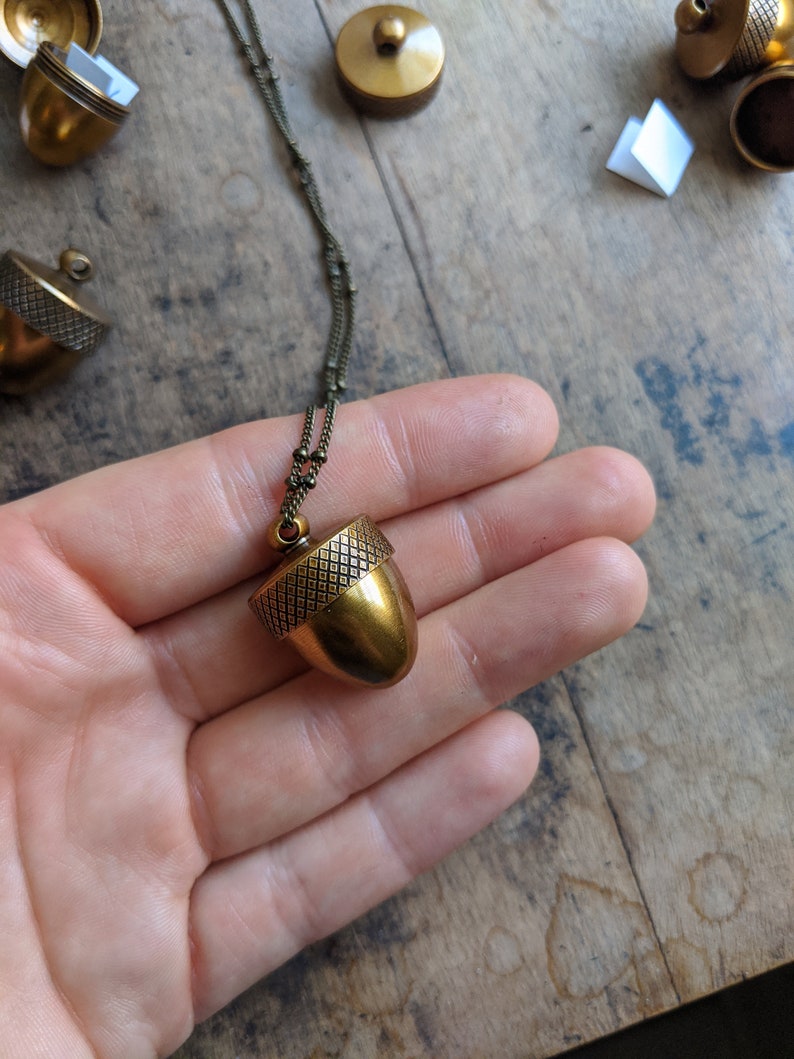 Acorn Locket Necklace / Acorn Jewelry / Keepsake Necklace / Urn / Acorn ...