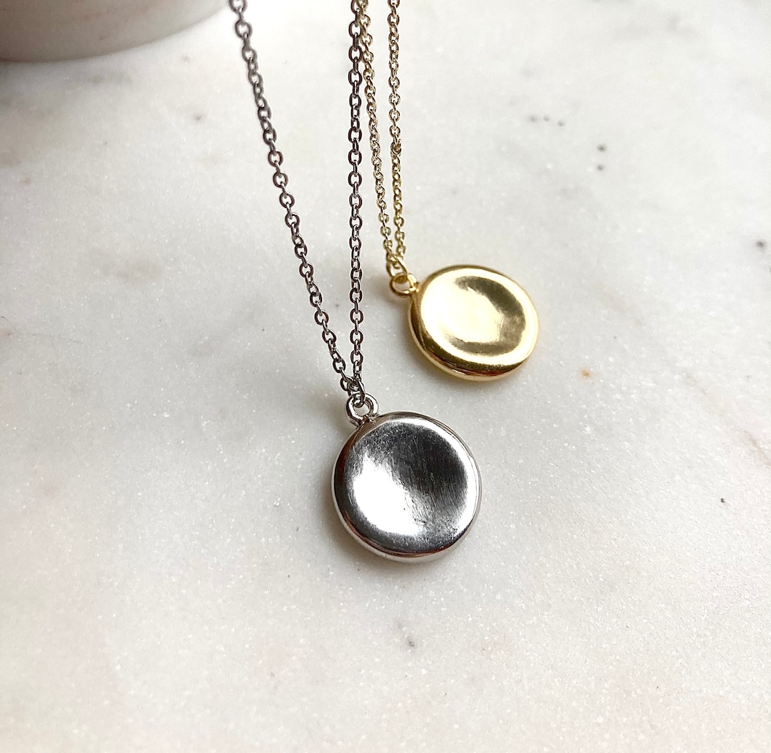 Red Blood Cell Necklace / Science Jewelry / Anatomical / Blood Jewelry ...