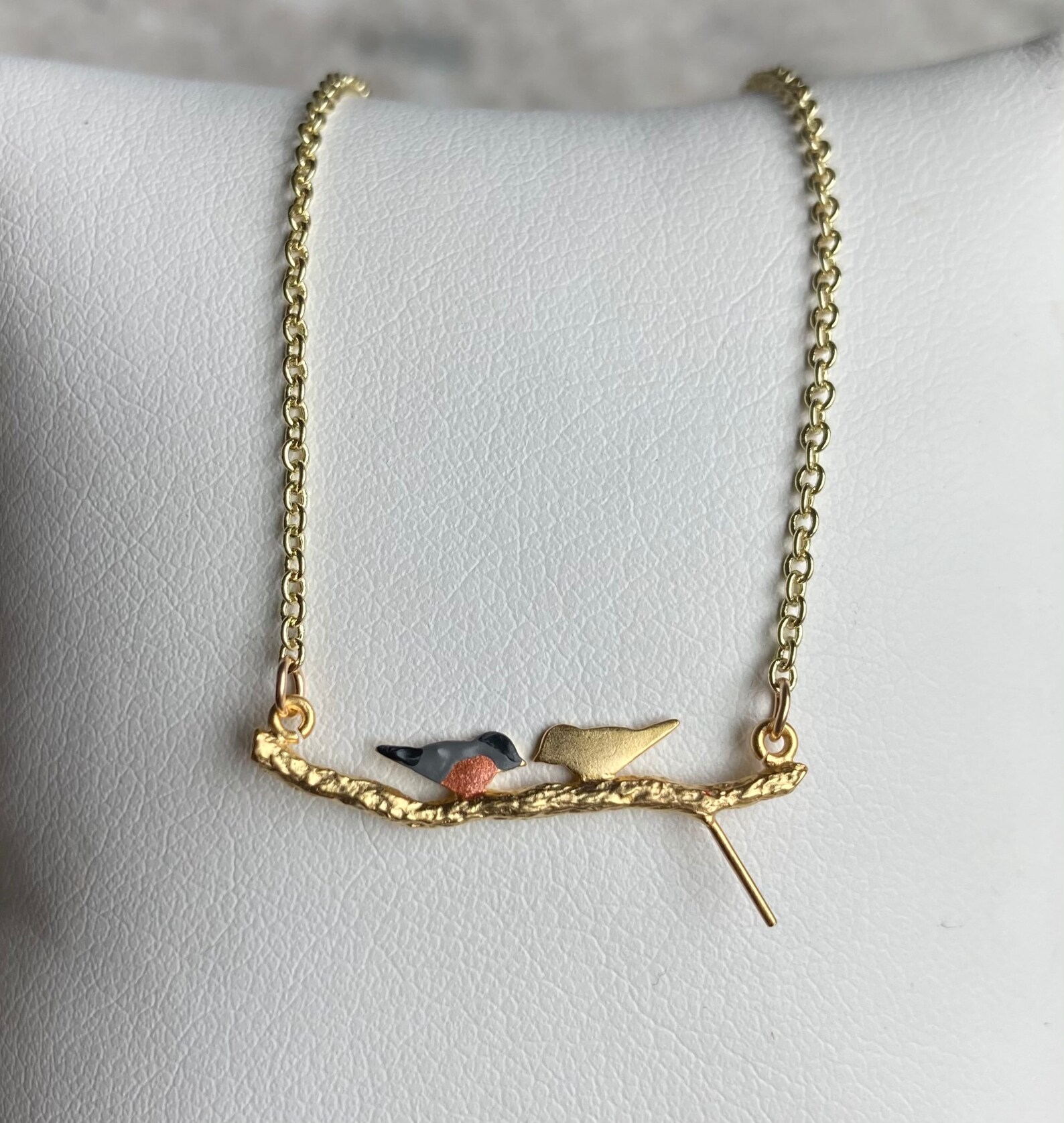 Robin Bird Necklace / Gold Bird Necklace / Red Breasted Robin | Etsy
