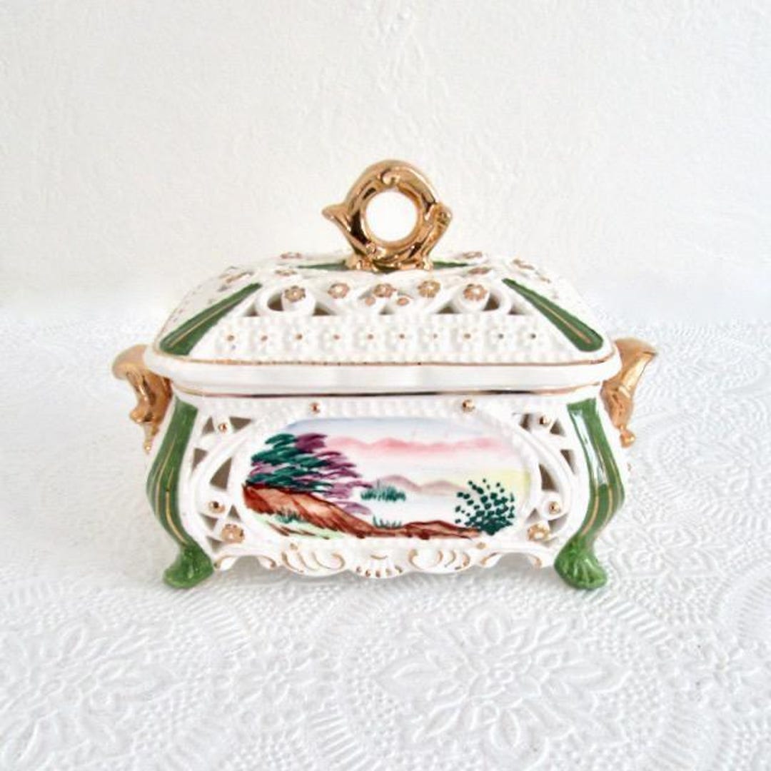Capodimonte Porcelain Trinket Box With Lid, Vintage Italian Porcelain ...