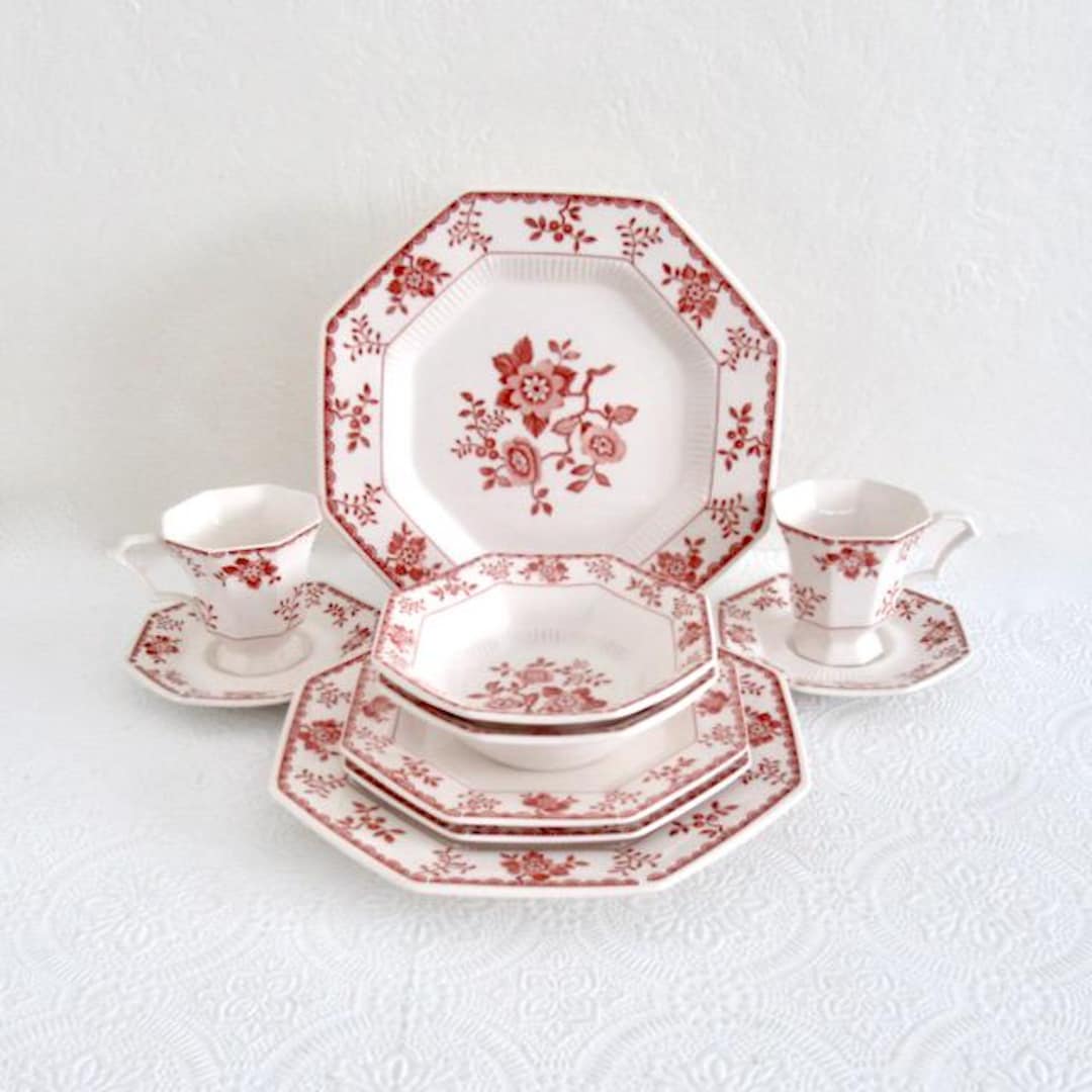 Nikko Bittersweet Pattern Dinnerware Set for Two, Vintage Red ...