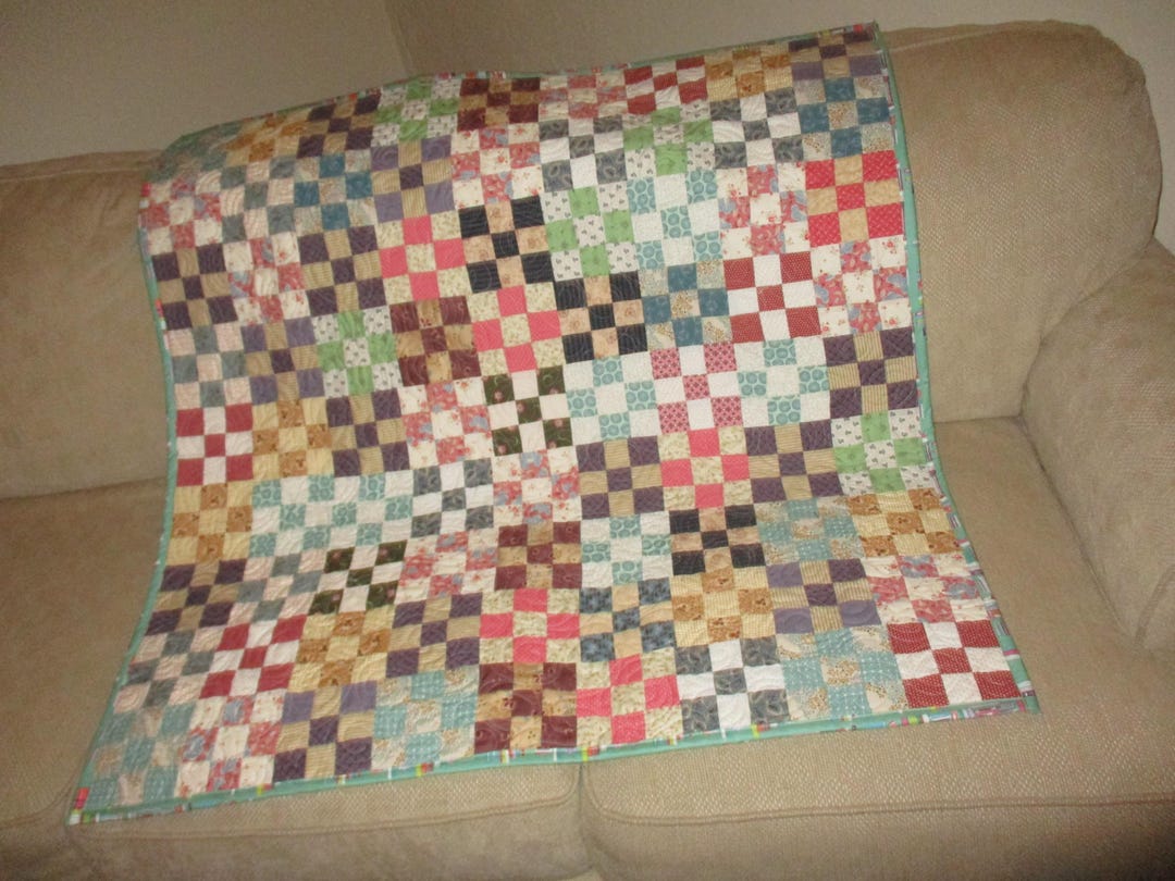 Scrappy Nine Patch, Decorator Quilt, 0122-02 - Etsy