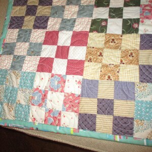 Scrappy Nine Patch, Decorator Quilt, 0122-02 - Etsy