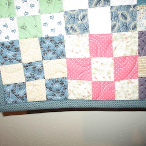 Scrappy Nine Patch, Decorator Quilt, 0122-02 - Etsy