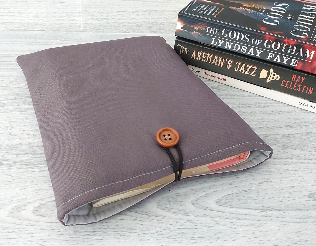 Book Sleeve, Padded Book Cover, Bookish Gift, Paperback Cover UK - Etsy