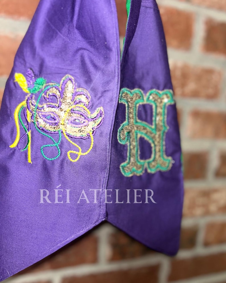 Mardi Gras Heirloom Wreath Sash| Handmade Embroidered Boxwood Wreath ...
