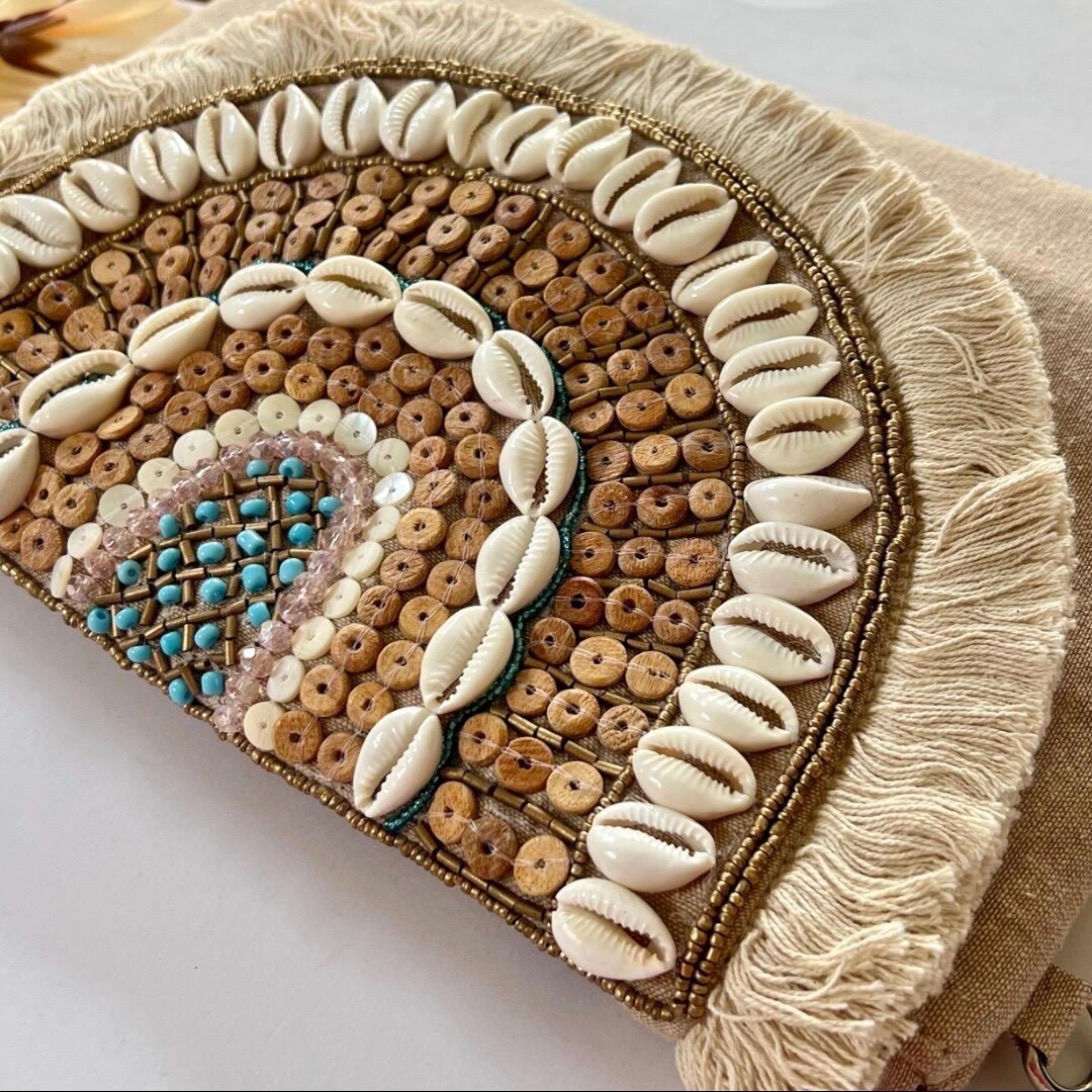 Boho Style Cowrie Shell Beaded Fringe Clutch in Natural Jute With ...