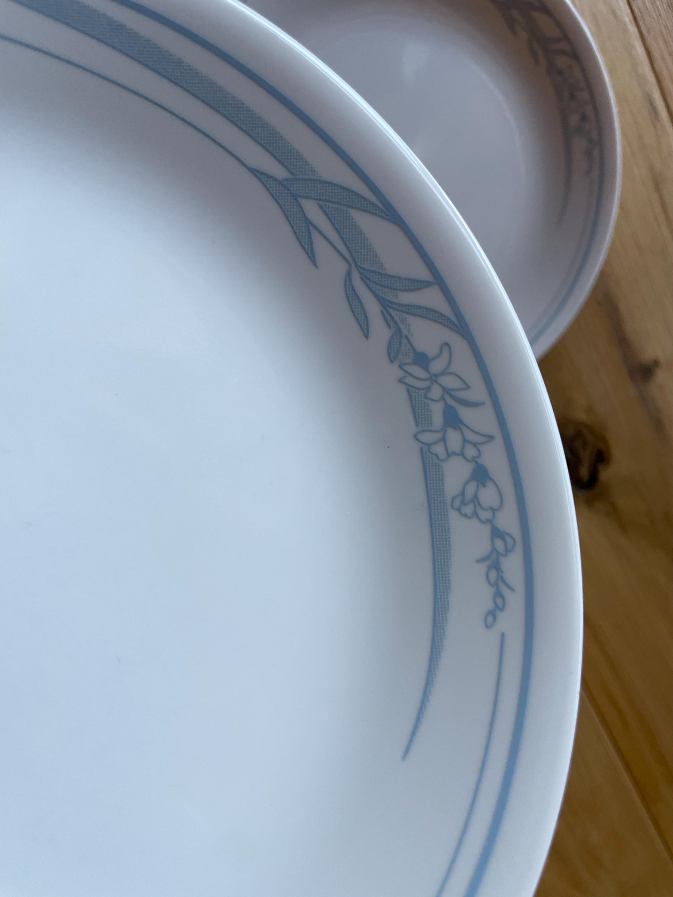 Vintage Corelle Blue Lily Salad Plates - Etsy