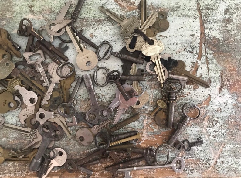 Antique / Vintage Keys Set of 50 - Etsy