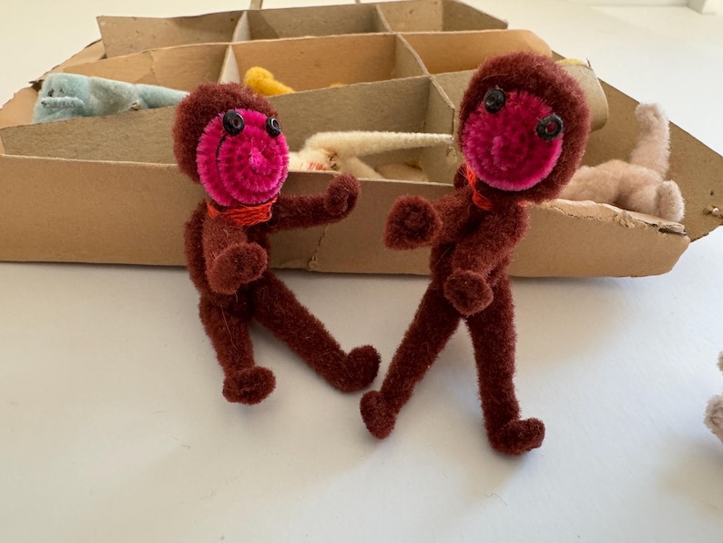 Vintage Pipe Cleaner Animals - Etsy