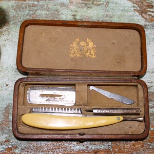 Antique Straigth Razor Set in the Box - Etsy