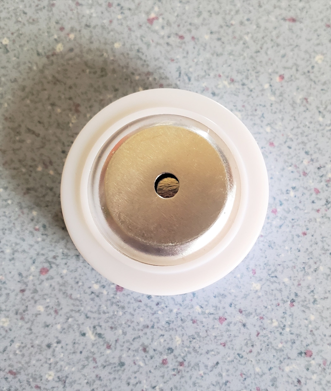 NEW - Jingle Bells Song - 1 Only Touch Button Music Box - Plastic With Metal Button, Battery ...