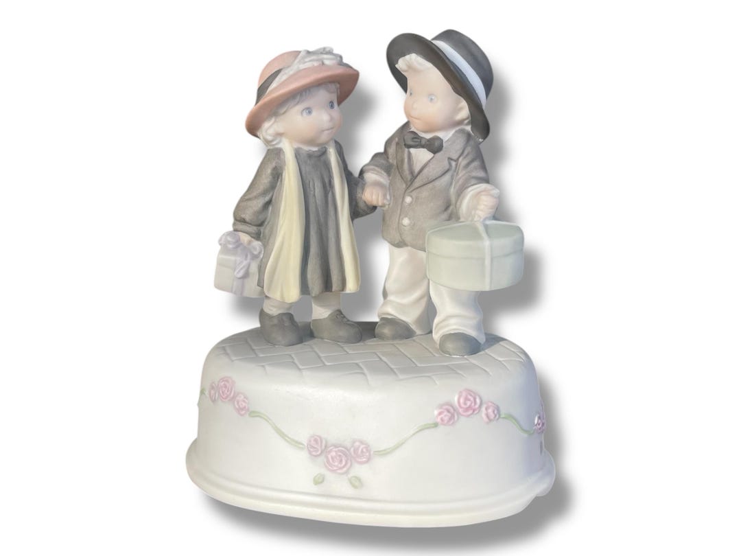 Vintage Enesco Kim Anderson Music Box – Boy & Girl Couple Shopping ...