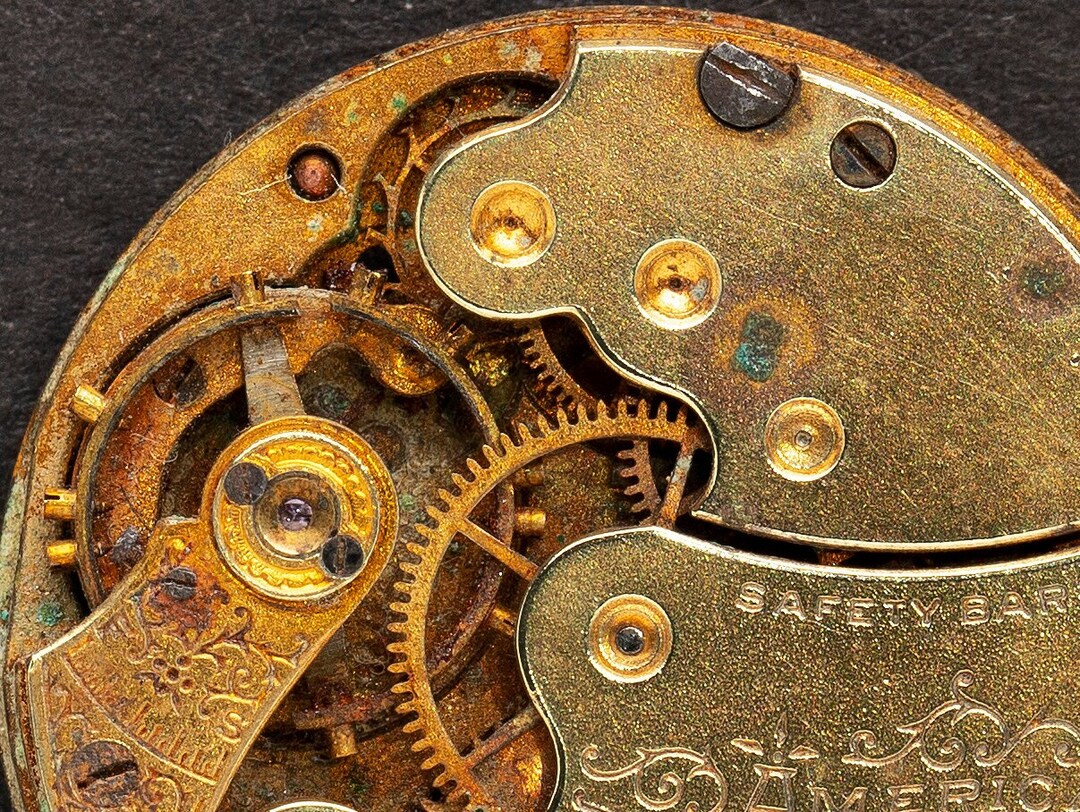 Vintage Pocket Watch Movement With Gears and Genuine Ruby Jewels ...