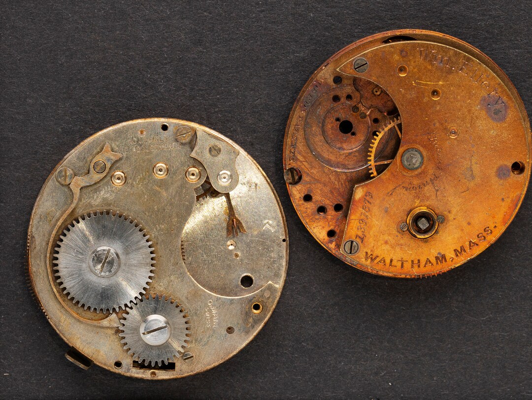 2 Vintage Pocket Watch Movements With Gears and Genuine Ruby Jewels ...