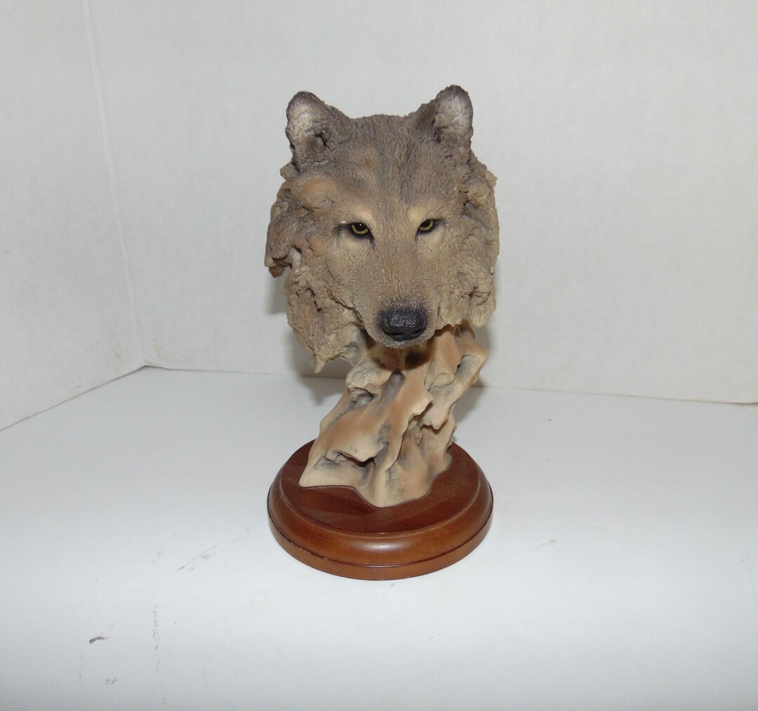 Vintage Head of the Pack Wolf Head Statue - Etsy