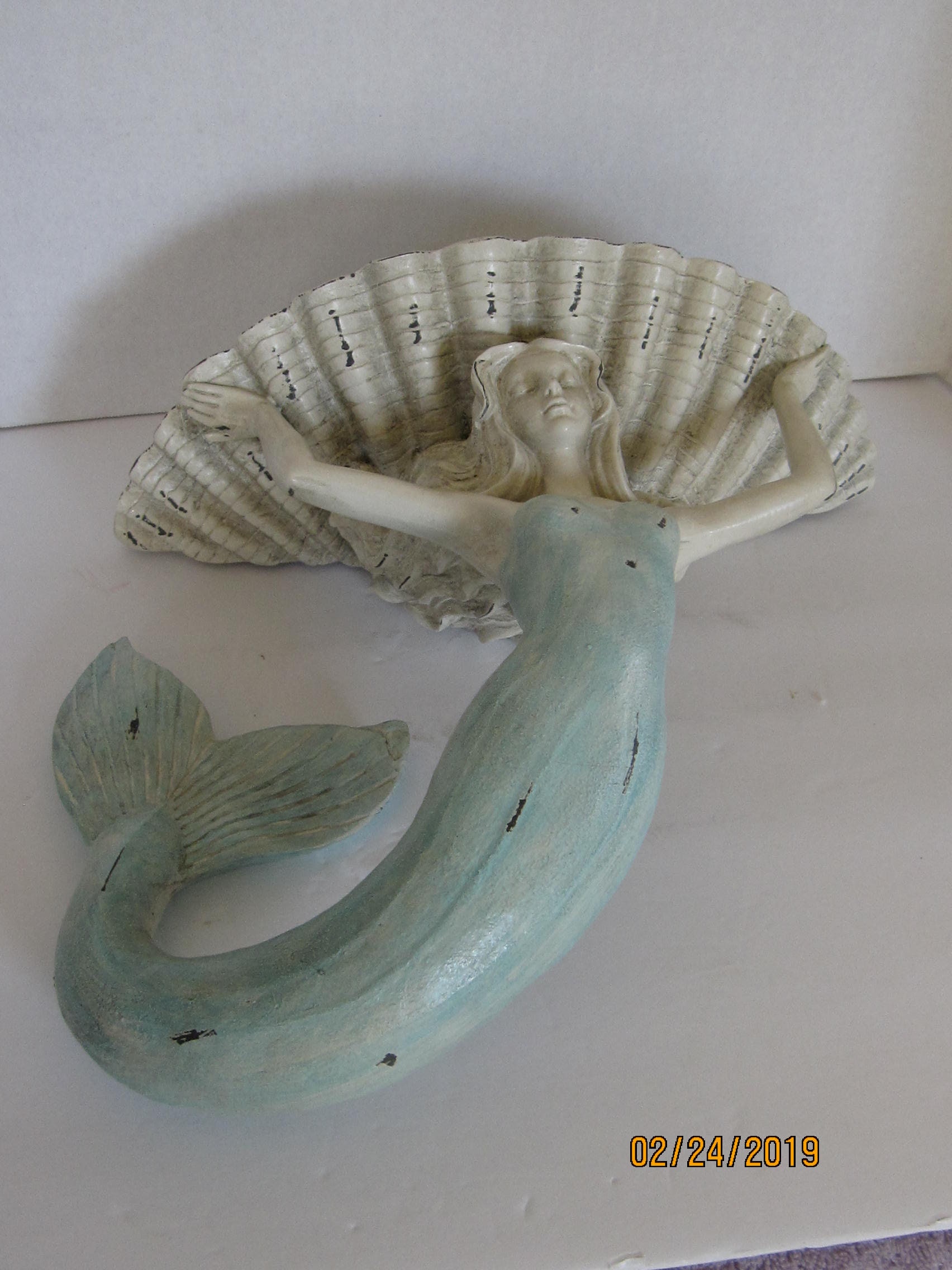 Beautiful Mermaid Wall Shelve