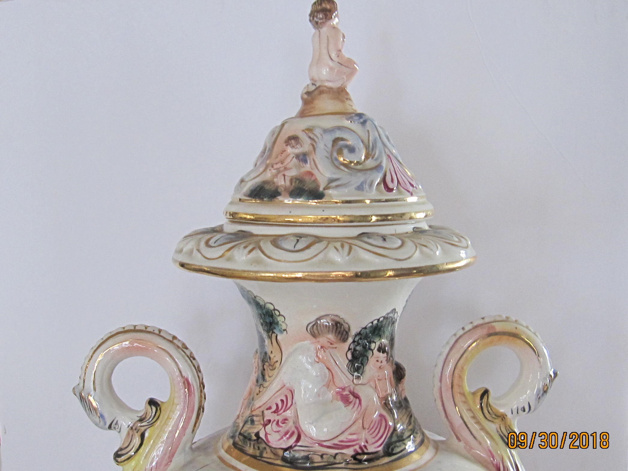 Capodimonte Italian Porcelain Vase/Urn