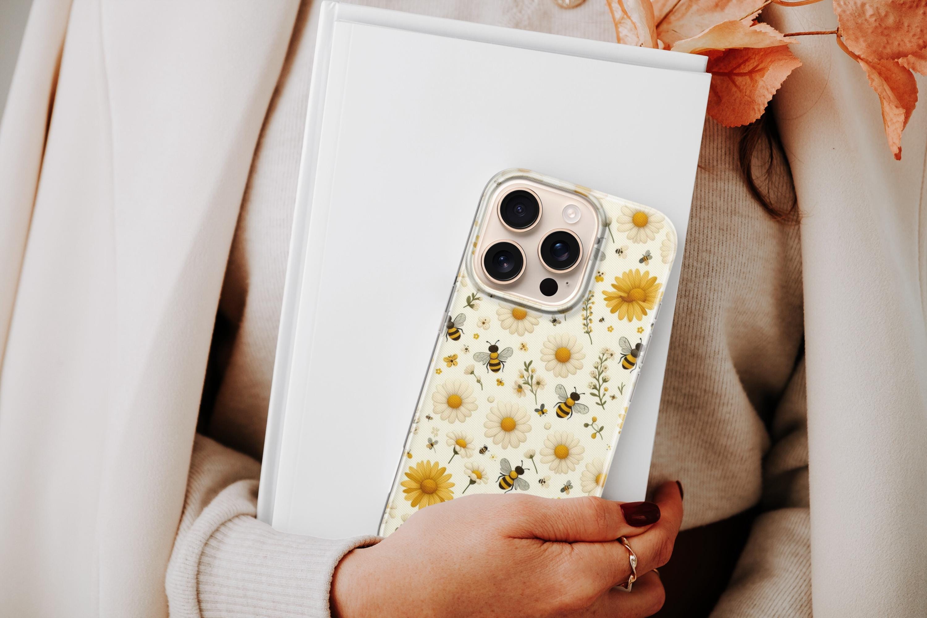 Honey Bee Phone Case, Bumble Bee Cover for iPhone 17 Pro Max, 16e,15,14 ...