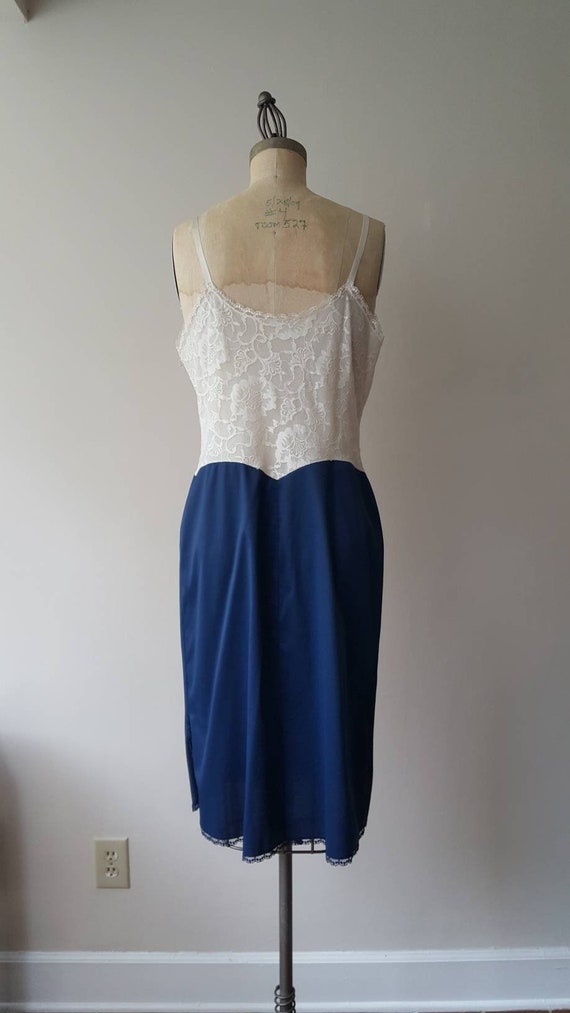 Two Tone Bright White and Navy Full Slip - 36 by Vani… - Gem