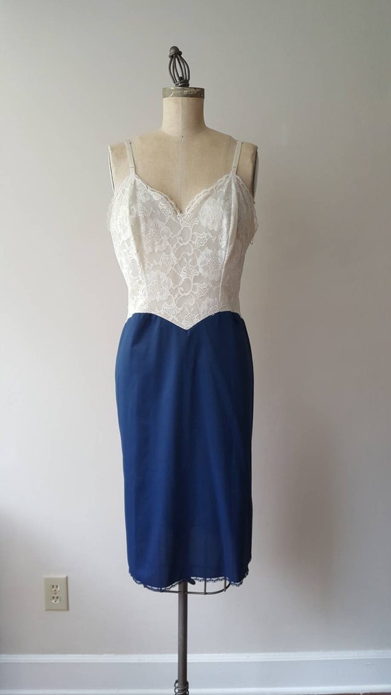 Two Tone Bright White and Navy Full Slip - 36 by Vani… - Gem