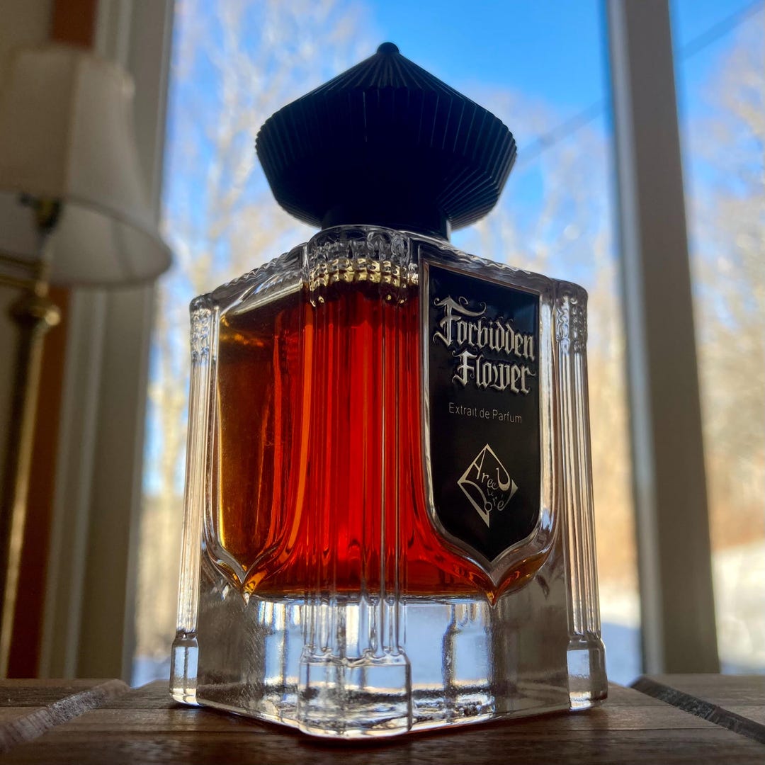Forbidden Flower Areej Le Doré | 8 Drop, 1/2ml, 2ml, 5ml, 9ml or 10ml ...
