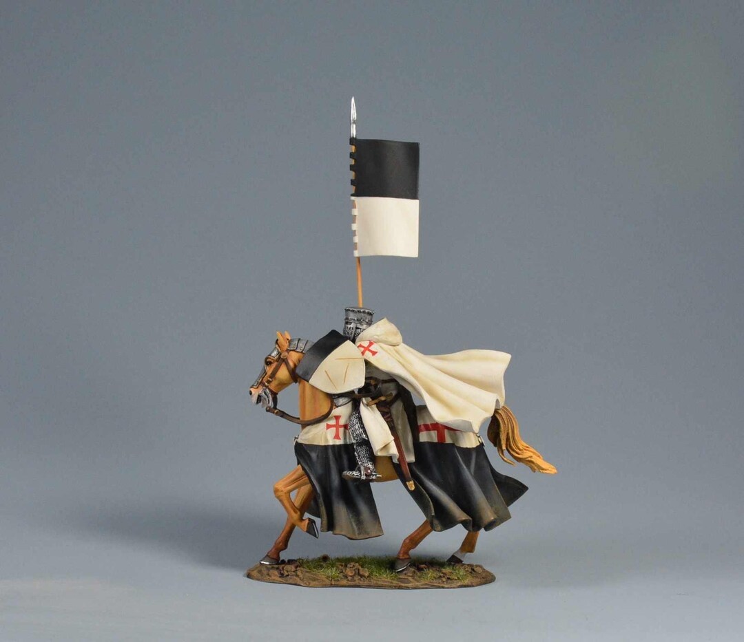 Knights Templar Charging Cavalry Figurine Hand Painted Medieval ...