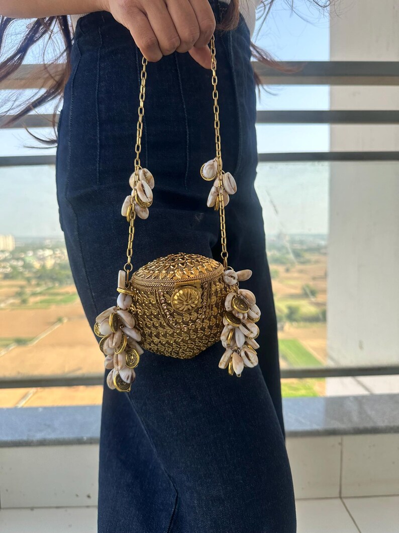 Ziva Cowrie 2.0 (shell) Viral Nano Clutch Bag-bridal Accessory - Etsy