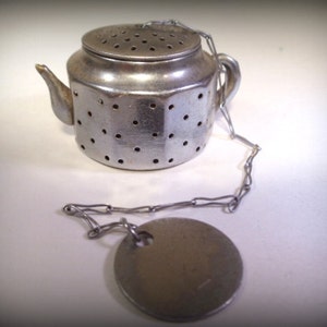 Vintage Tea Pot Tea Steeper or Defuser With Tray | Etsy