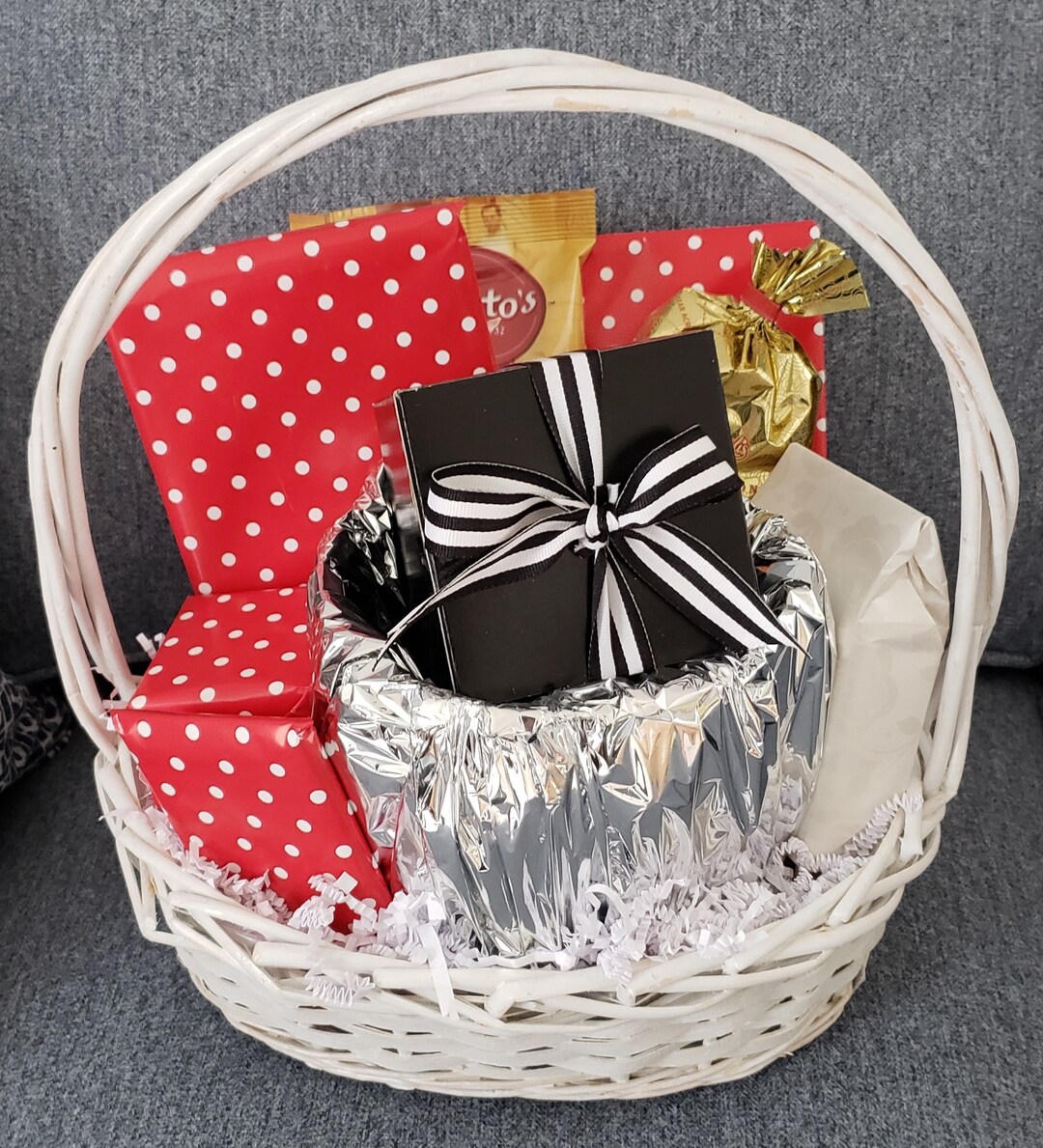 Gift BASKET of Cheer - Etsy