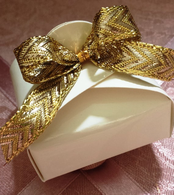 Mini Favor Boxes by Dazzle & Lace | Catch My Party