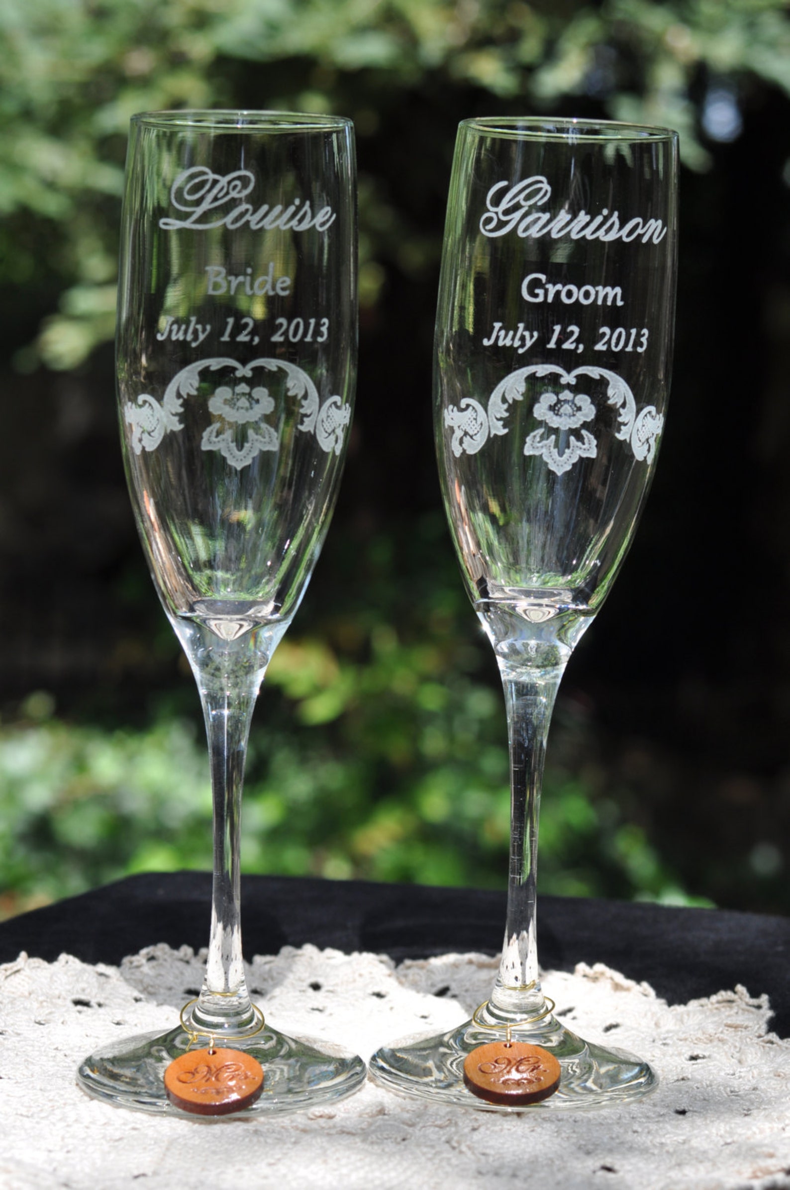 Wedding Champagne Glasses 2 Damask Bride and Groom - Etsy
