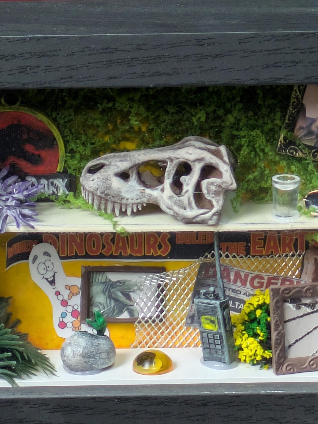 Jurassic Park Notice Board – Dinosaur-themed Wall Decor – Gift Idea for ...