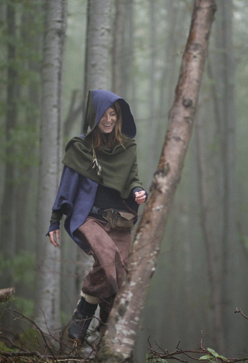 Forest Blue Green Elven Shawl Robe With Brooch and Elf Gloves - Etsy Canada