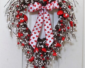 Valentine Red & Pink Heart Berry Wreath - Wreath for Valentine's Day ...