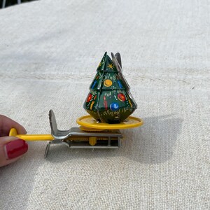 Vintage 1950s Spinning Whirling Mechanical Christmas Tree Toy Ornament ...