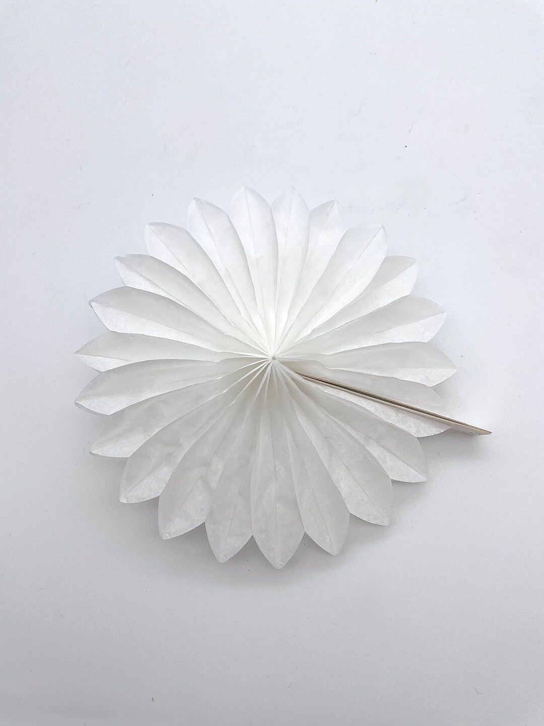 White Mini Paper Fans 5 Fans Set Christmas Tree Decorations Holiday ...