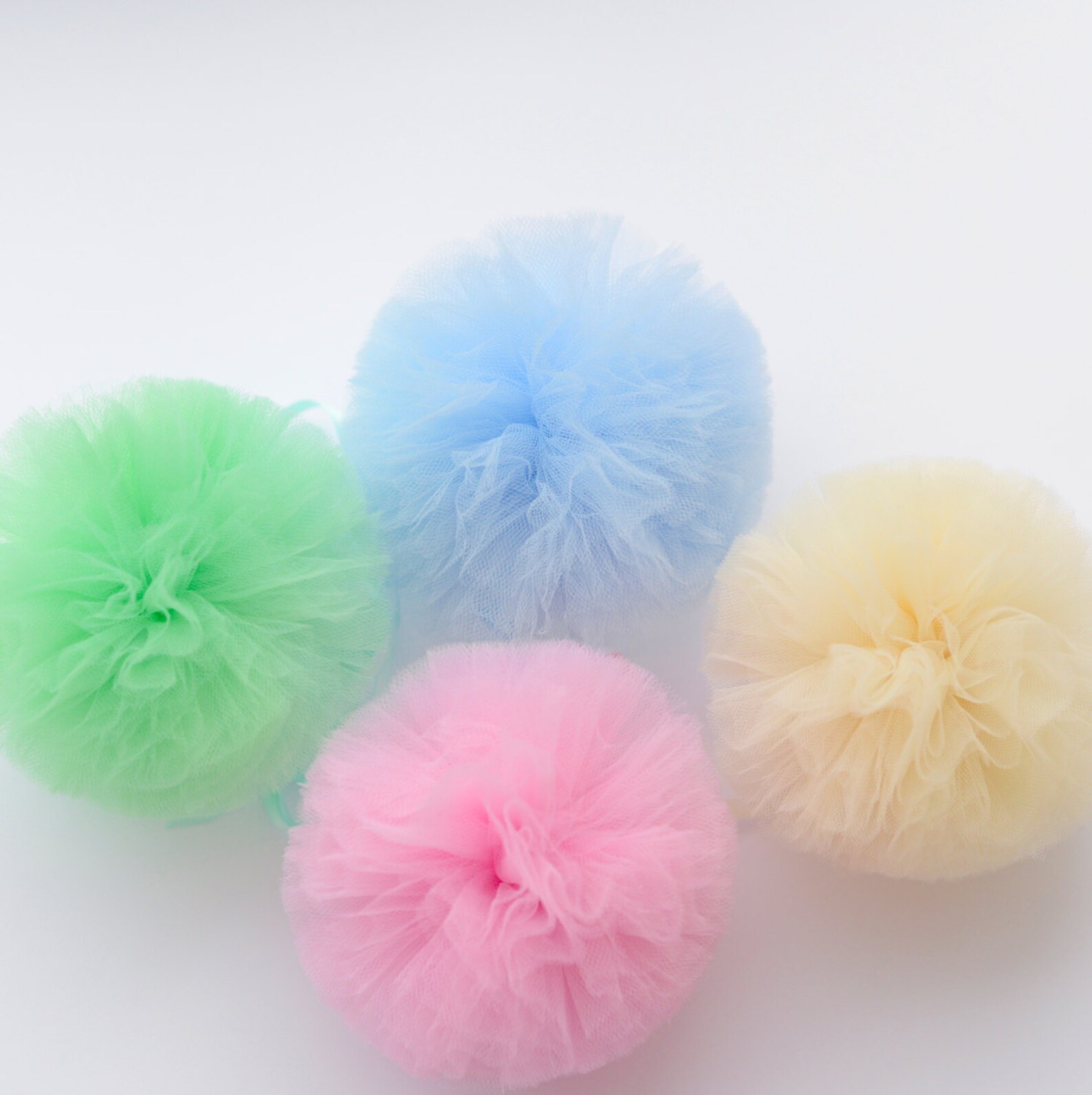 Small Tulle Pom Poms Lilac Tulle Balls Tutu Wedding - Etsy