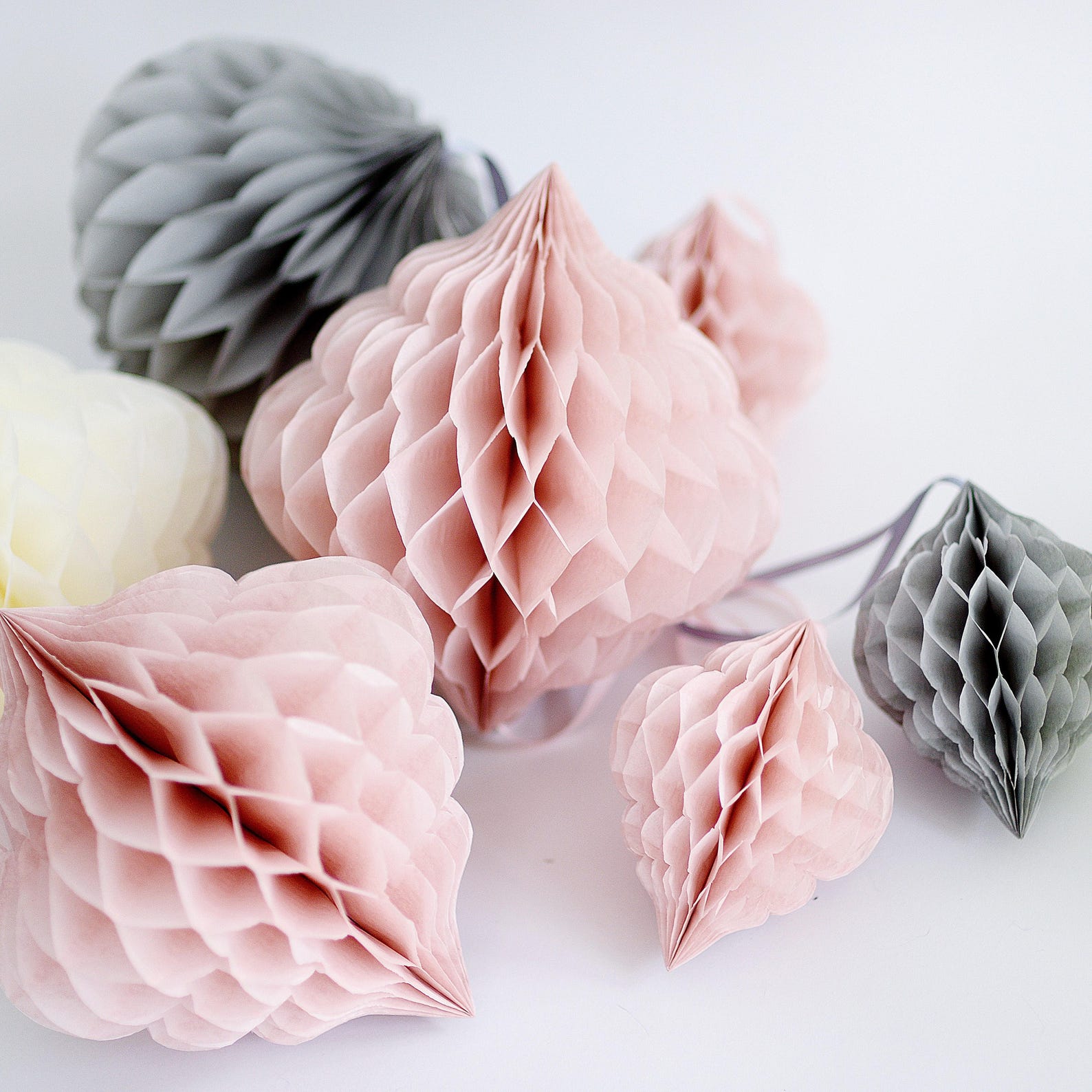 Paper Bauble Honeycomb Decoration Paper Teetotum Paper - Etsy UK