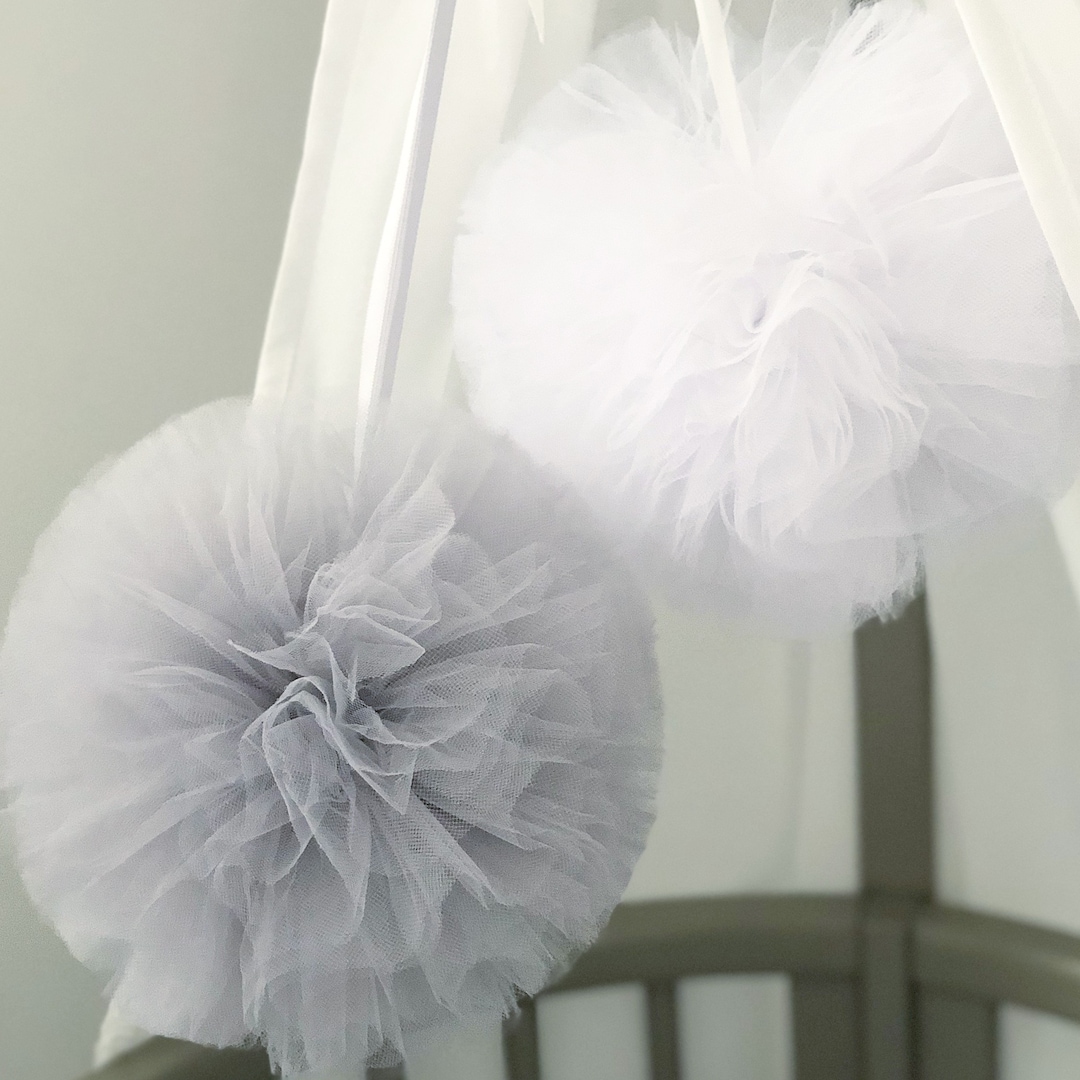 Light Grey Tulle Pom Poms: Elegant Wedding & Nursery Decor - Etsy