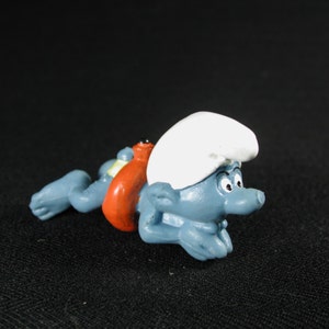 Vintage Swimmer Smurf Figurine - Red Inner Tube - Etsy