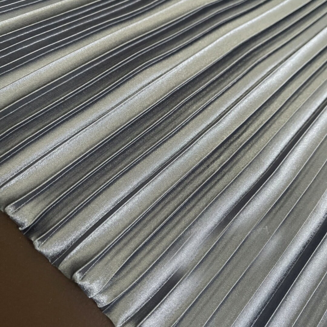 Gray Glossy Wrinkled Pleated Fabric Ruffle Organ Wedding Party Evening ...