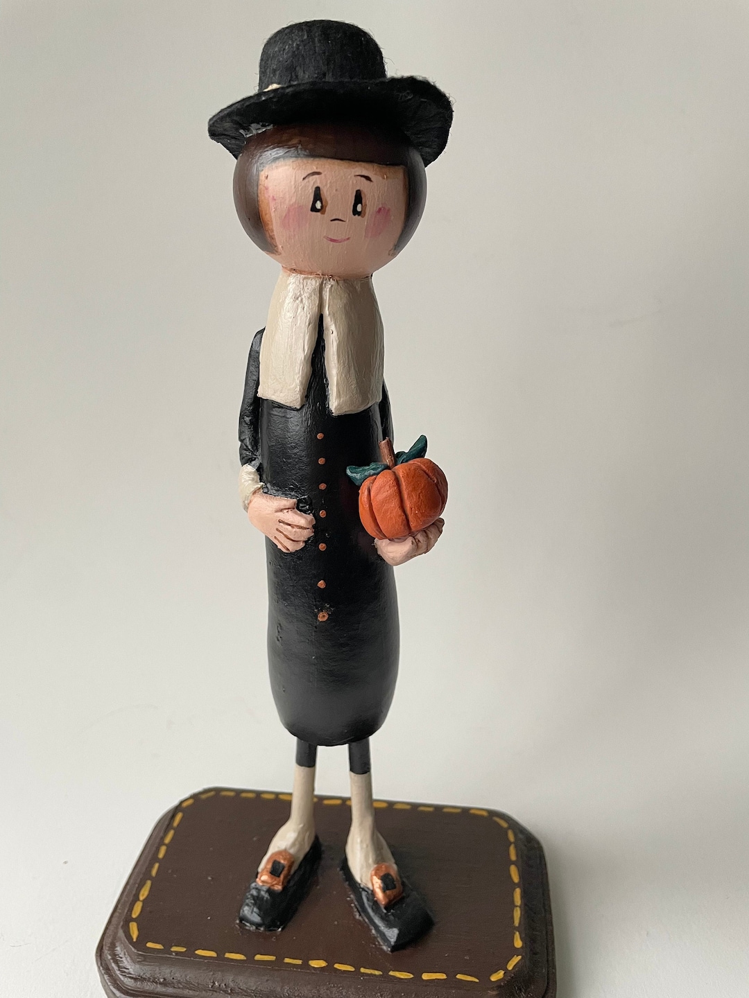 Thanksgiving Pilgrim With Pumpkin Folk Art Pilgrim Dried Natural Gourd ...