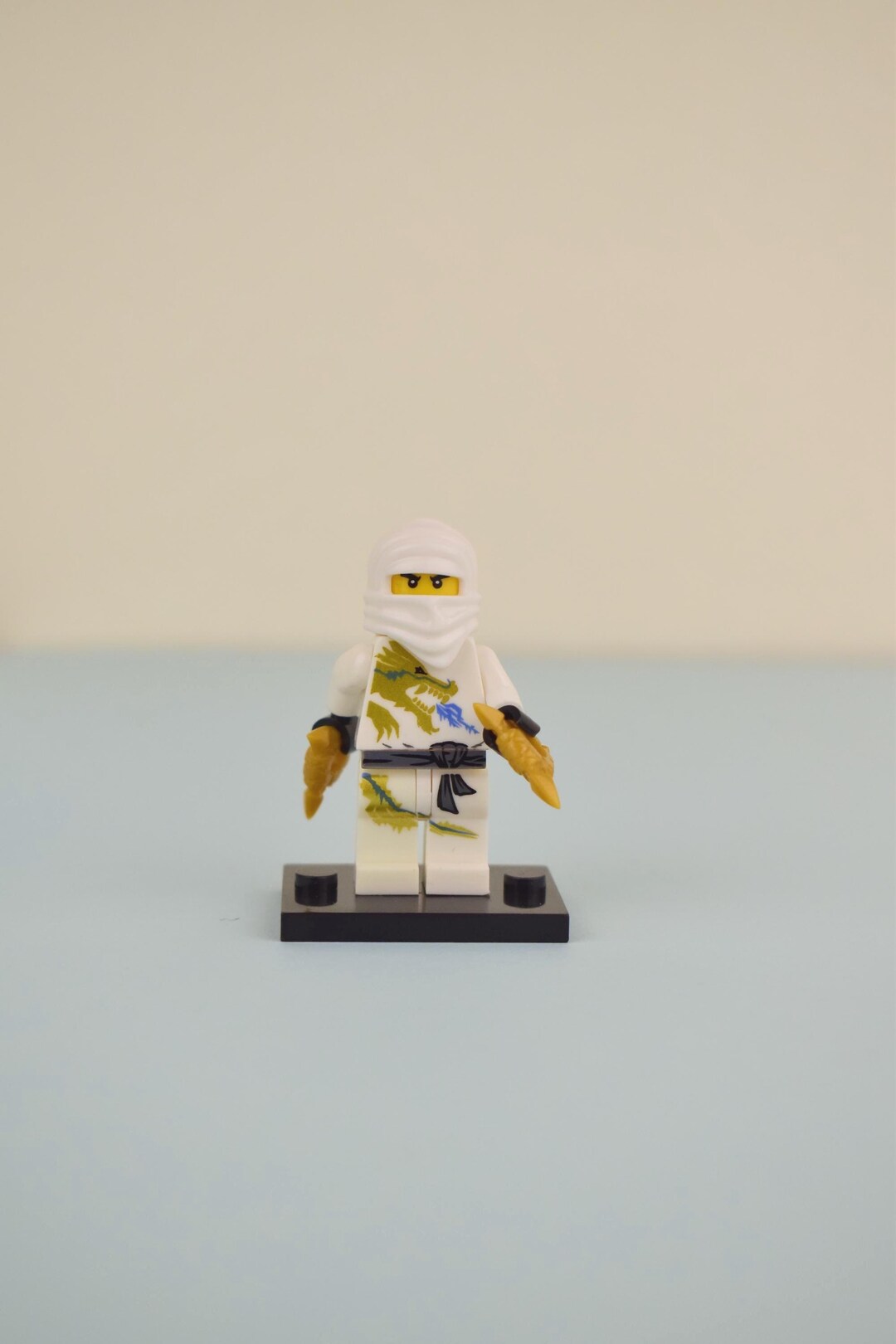 Ninjago Zane Ice Ninja Dragon Scale Suit Minifigure - Enchanted Golden ...