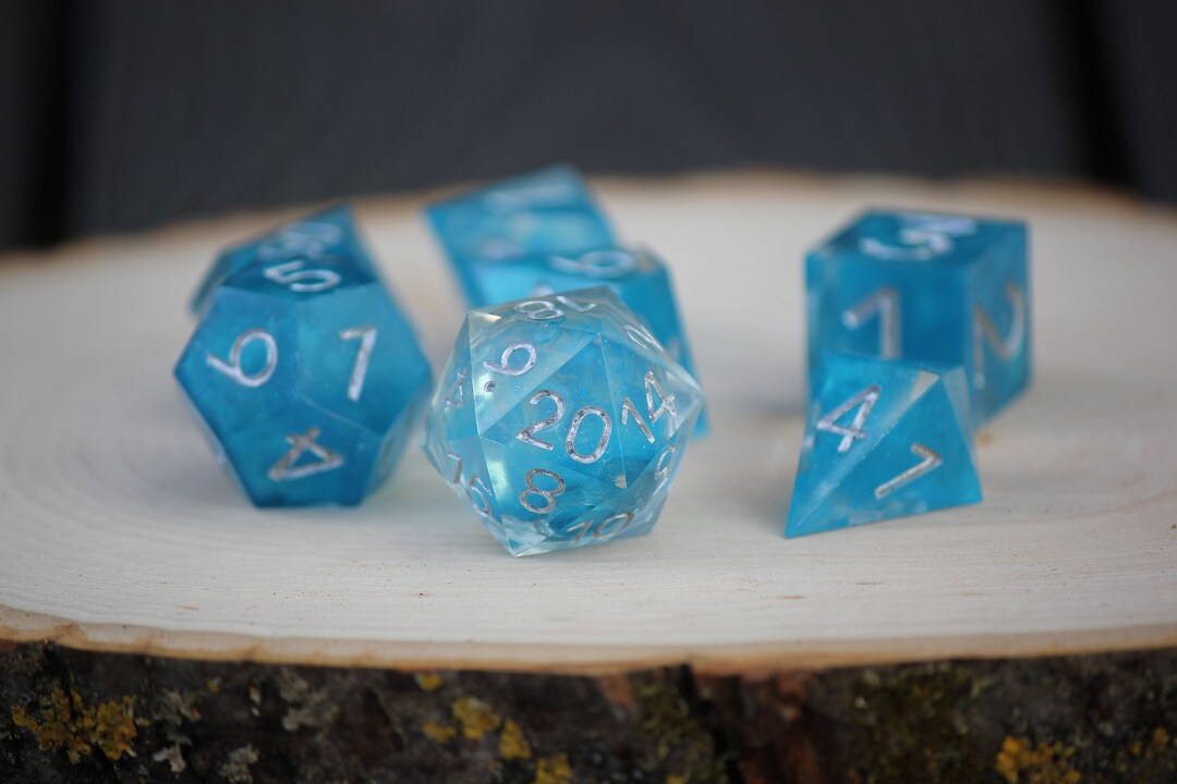 Under the Ice 7 Piece Polyhedral DND Dice Set W/liquid Core D20 ...
