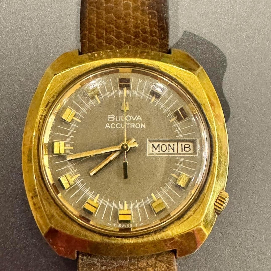 Bulova 1971 Accutron 218 Day Date Watch Vintage Collectible - Etsy