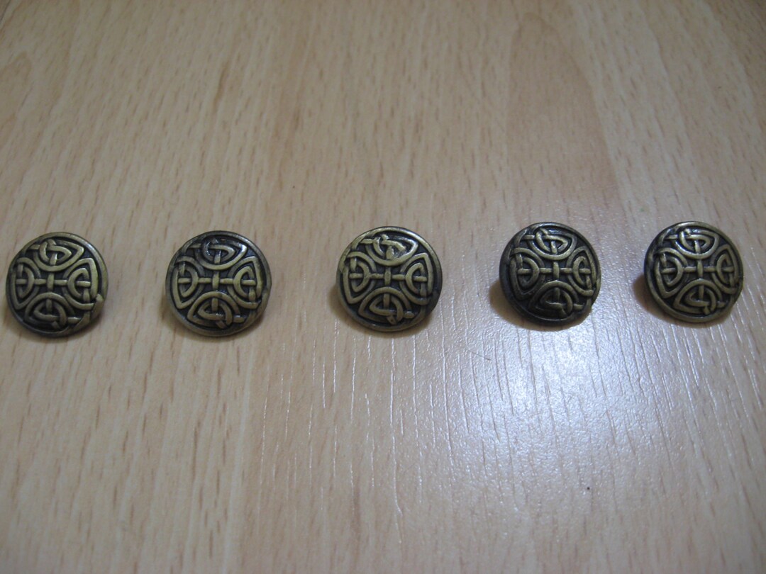 Celtic Buttons X5, Antique Gold Effect or Pewter/silver Tone Buttons ...