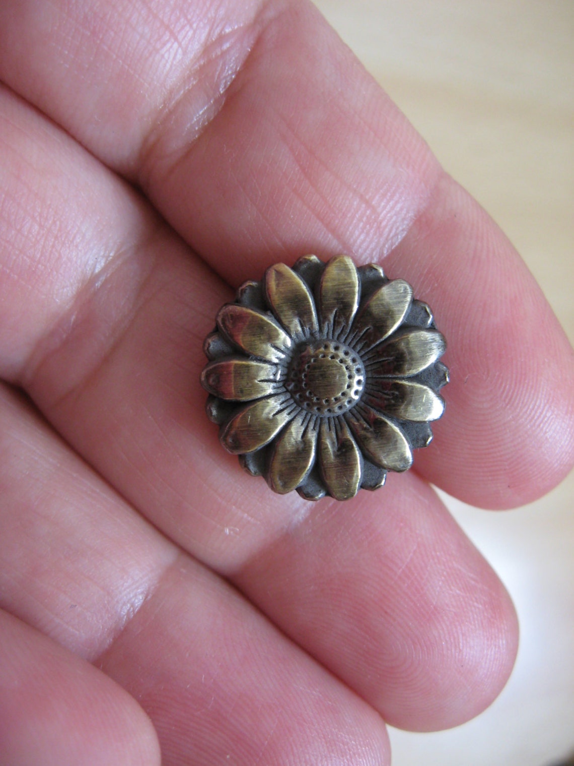 Antique Gold Effect or Gold Tone Flower Buttons X5 - Etsy