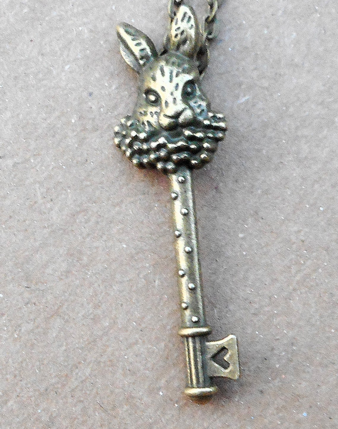 Alice in Wonderland/white Rabbit Key Necklace - Etsy